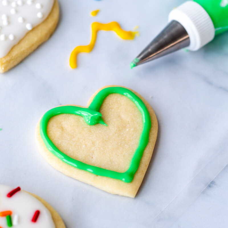 Simplest Sugar Cookie Icing That Hardens (Shiny) - Easy Recipe