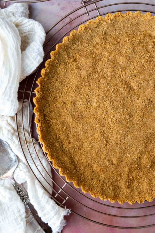 15-Minute Baked Gluten-Free Graham Cracker Crust - Perfect Slices